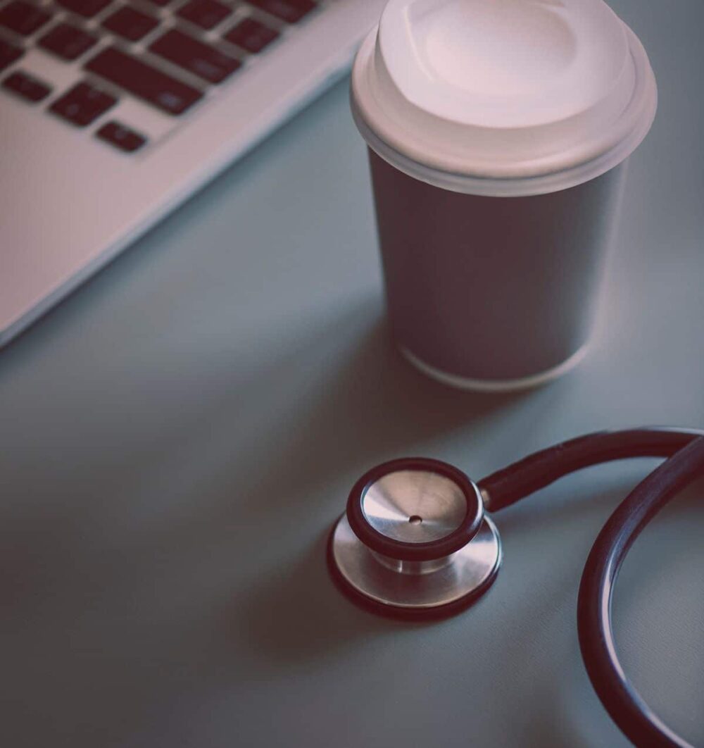 How to Find the Best LASIK Surgeon in New Jersey NJ? | Manhattan LASIK ...